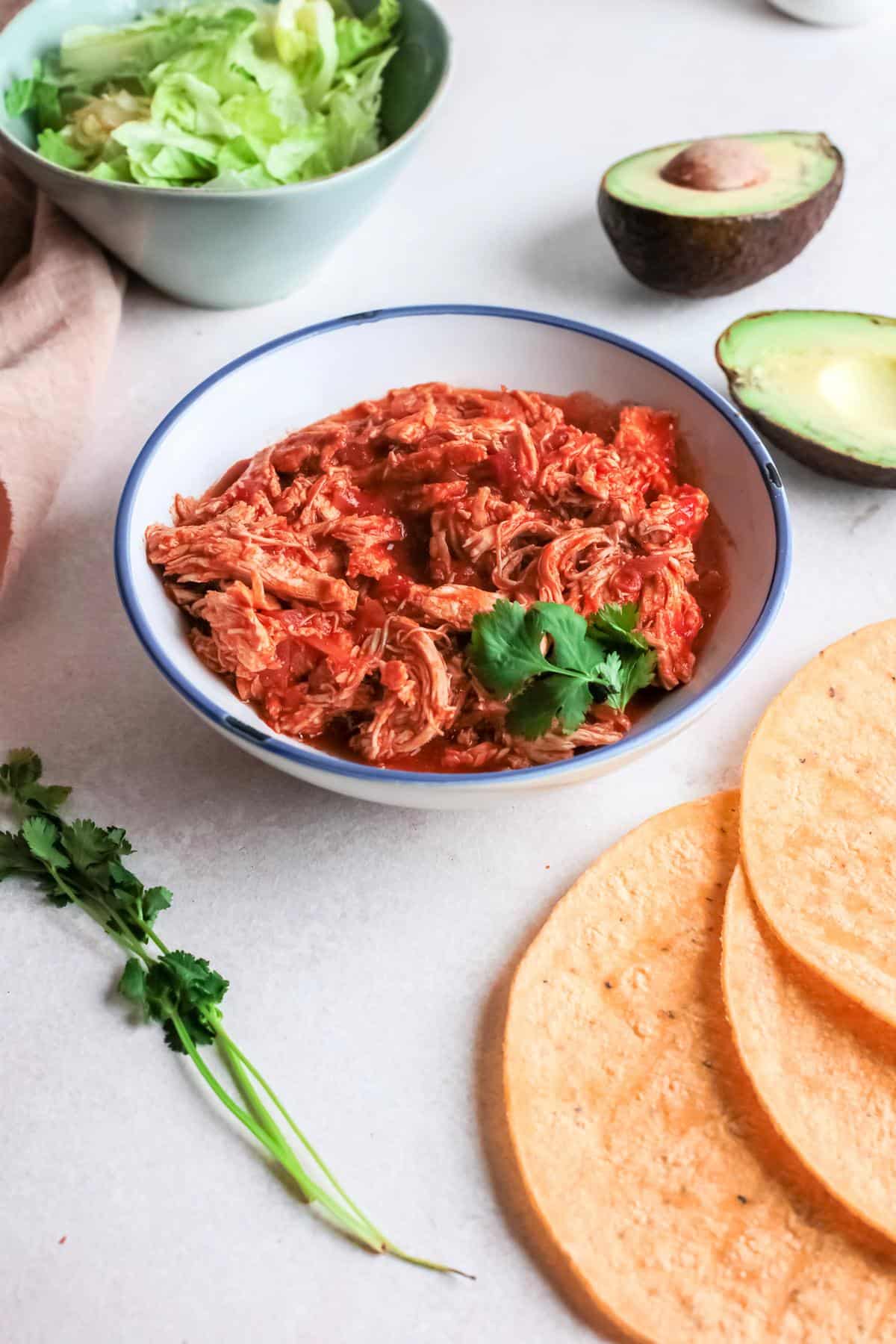 Quick and Easy Chicken Tinga (Authentic Mexican Tinga De Pollo) - Sweet ...