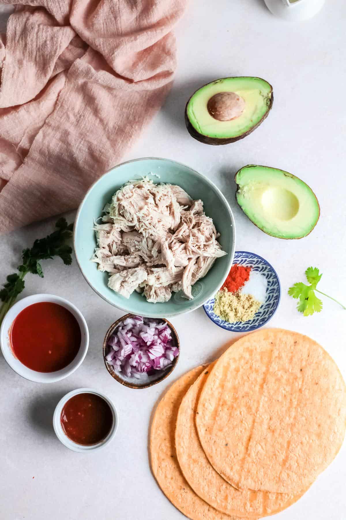 Quick and Easy Chicken Tinga (Authentic Mexican Tinga De Pollo) - Sweet ...