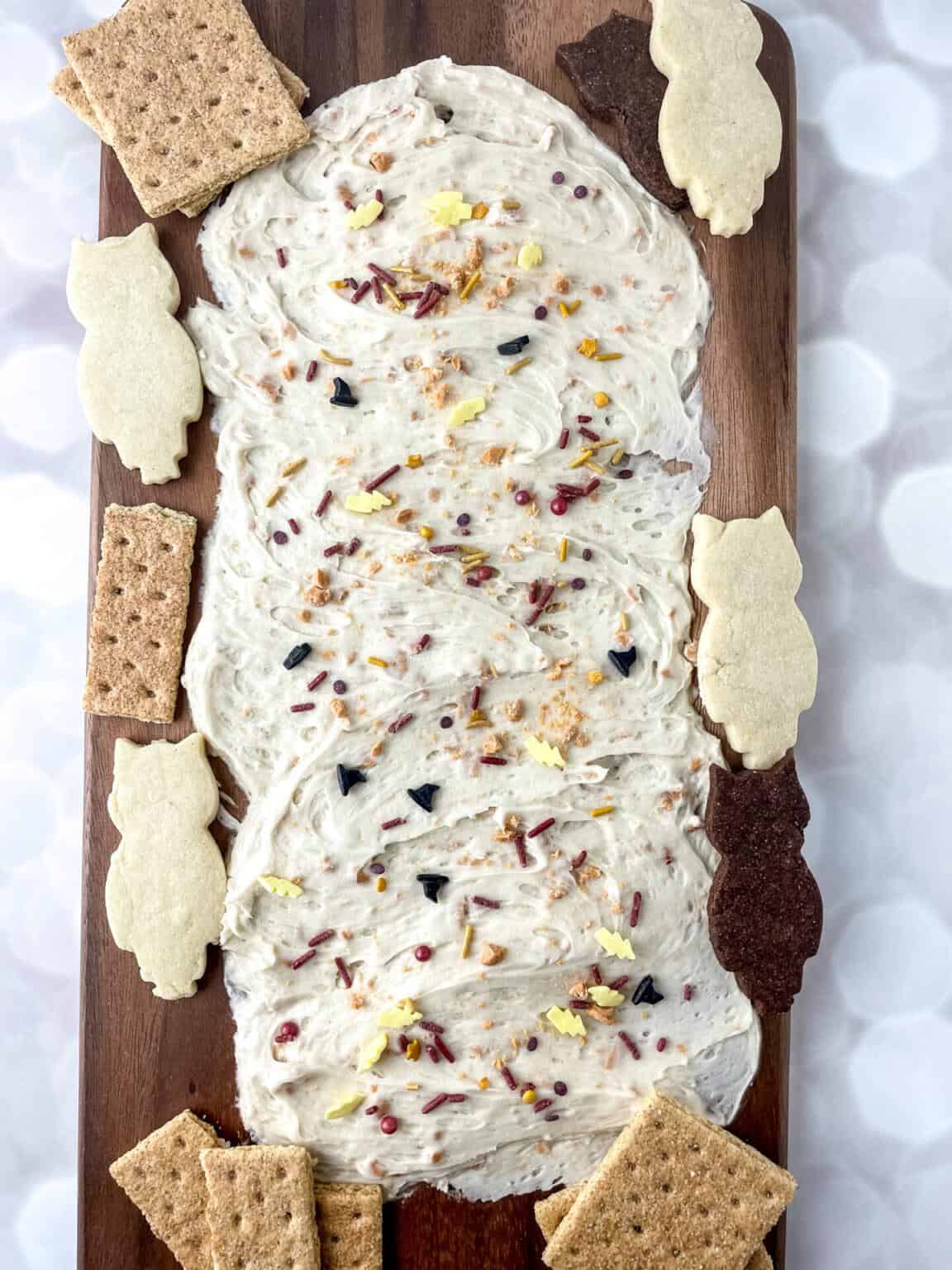 Harry Potter Butterbeer Frosting Board - Sweet and Savory Morsels