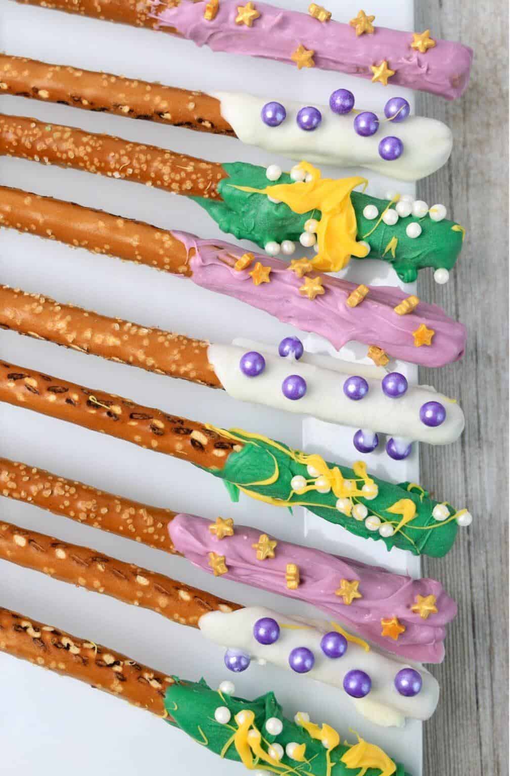 MARDI GRAS PRETZEL RODS: FESTIVE SNACK IDEAS - Sweet and Savory Morsels