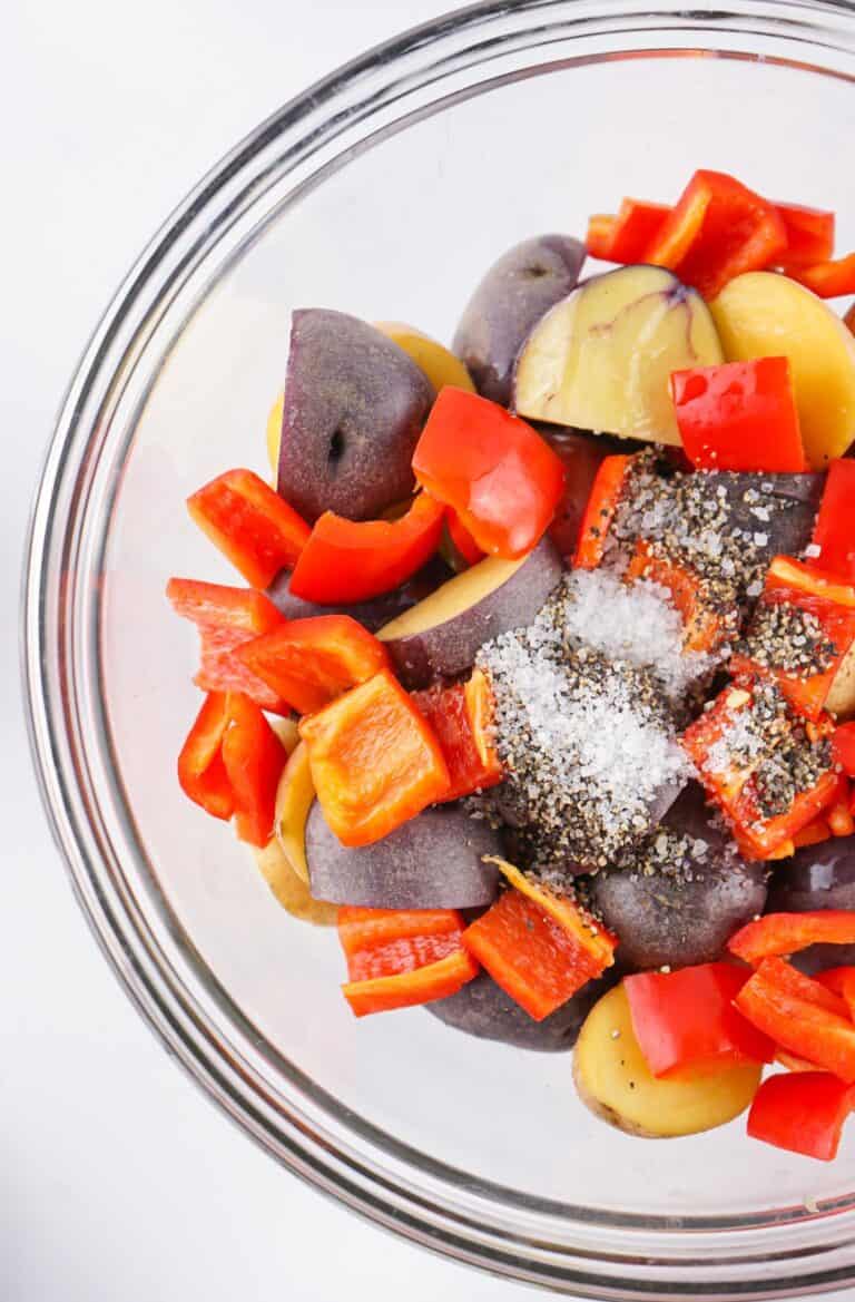 CHICKEN SHEET PAN BAKE, EASY DISH - Sweet and Savory Morsels