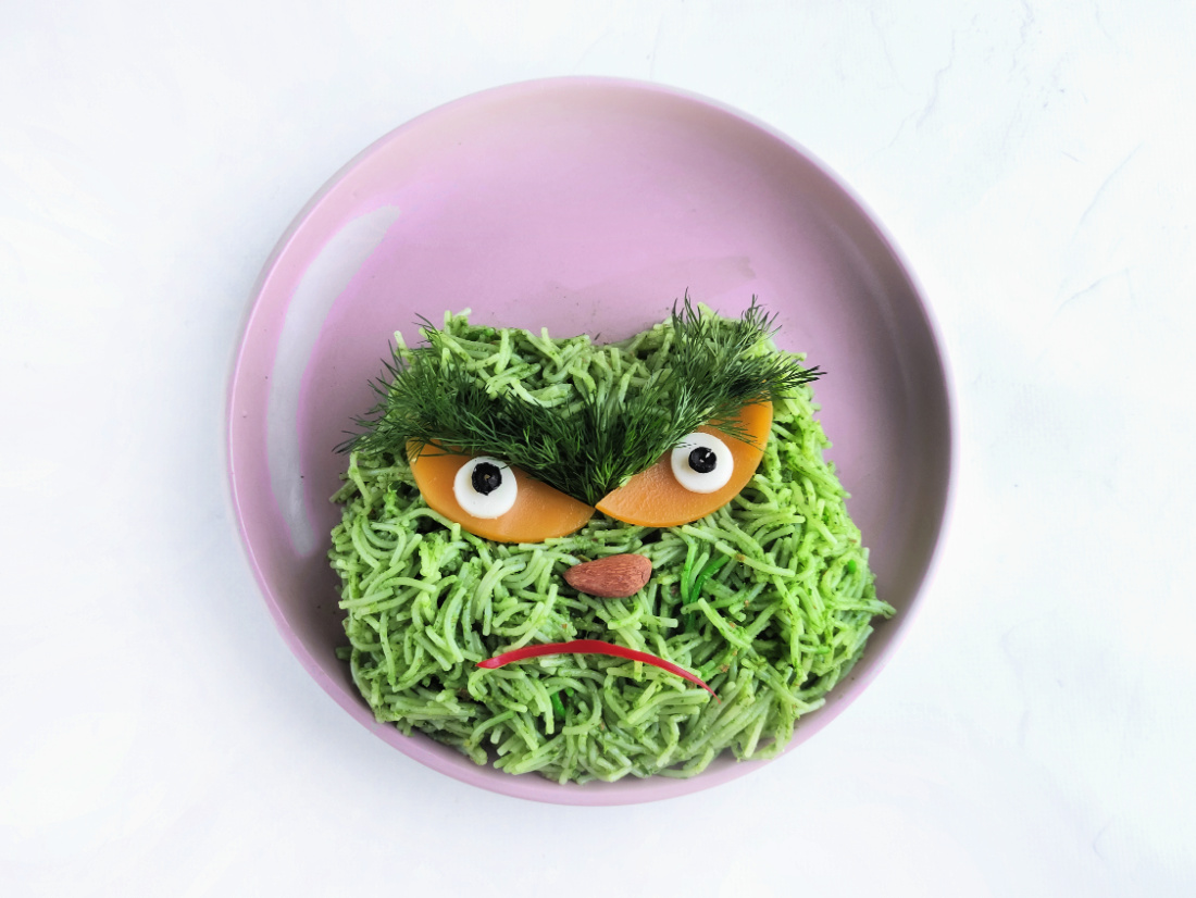 Easy Grinch Vermicelli Pasta (A Fun 15-Minute Christmas Dinner)