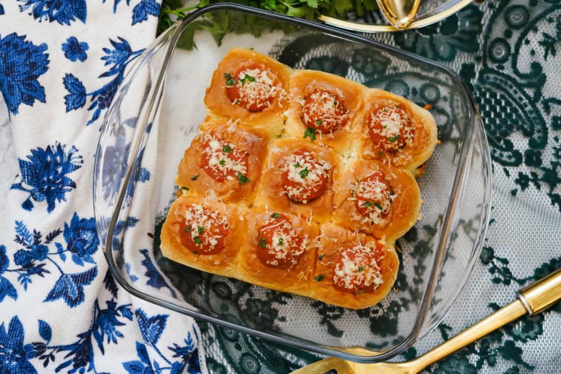 Easy Cheesy Meatball Sliders: Delightful Savory Bites