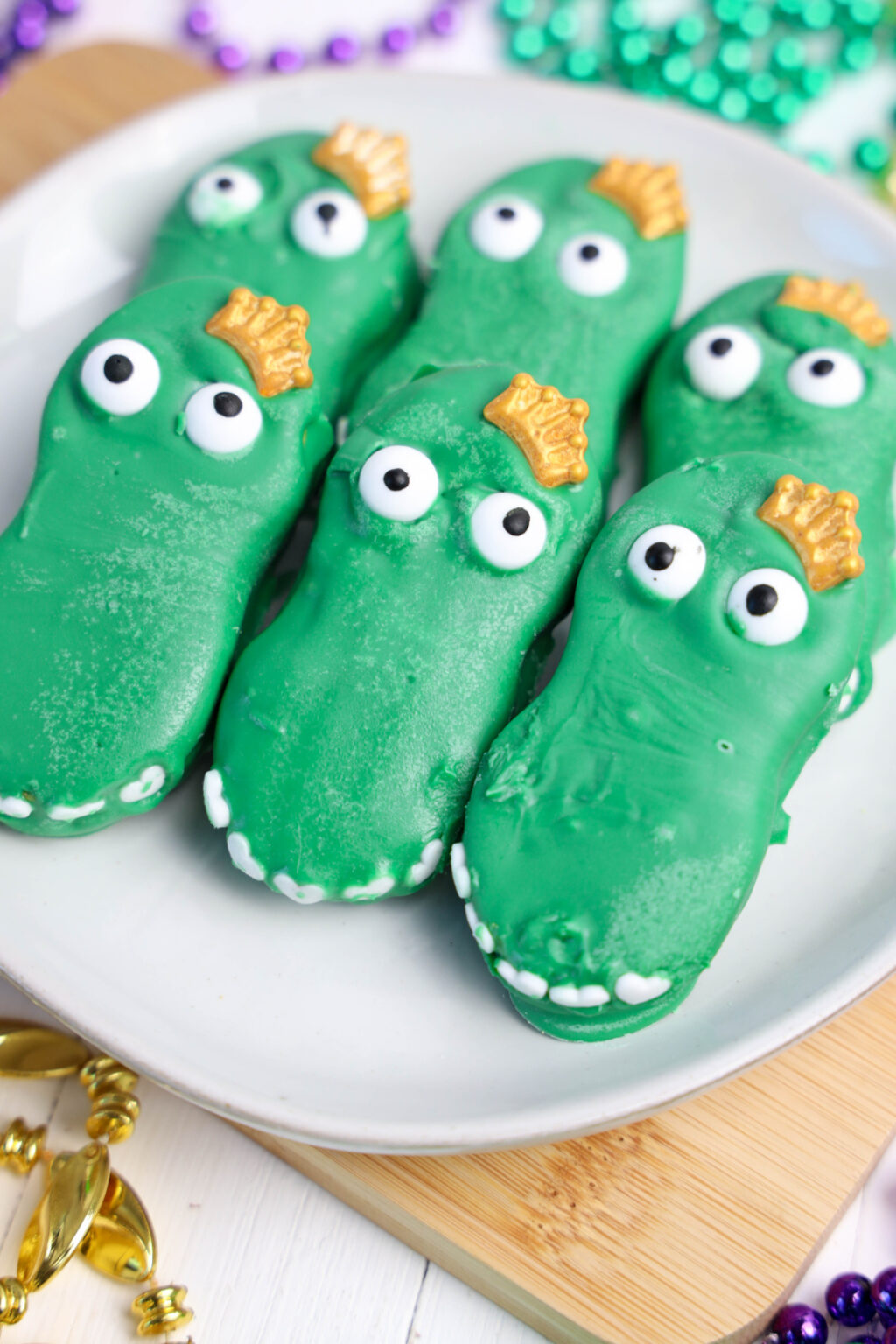 Easy No-Bake Mardi Gras Alligator Cookies Recipe